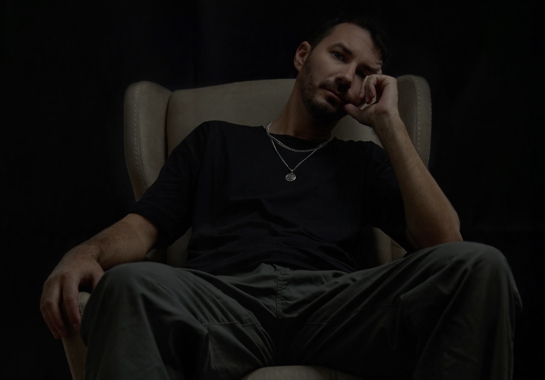 Andrew Meller večeras All Night Long u Ben Akibi